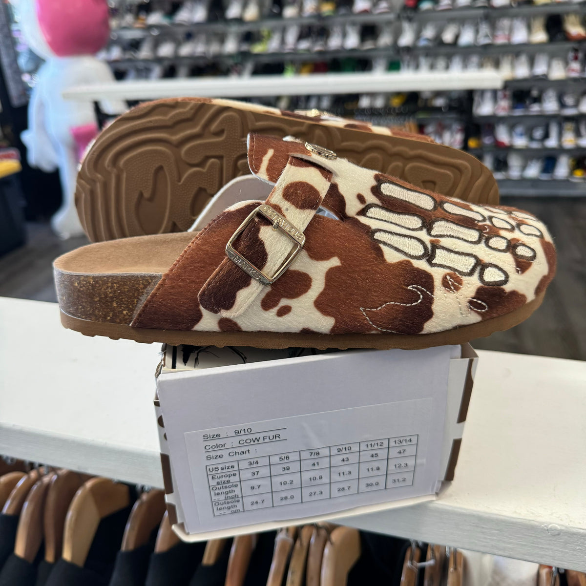 Octavious Marks Cow Clog Size 9/10 – My Cuzin Vintage