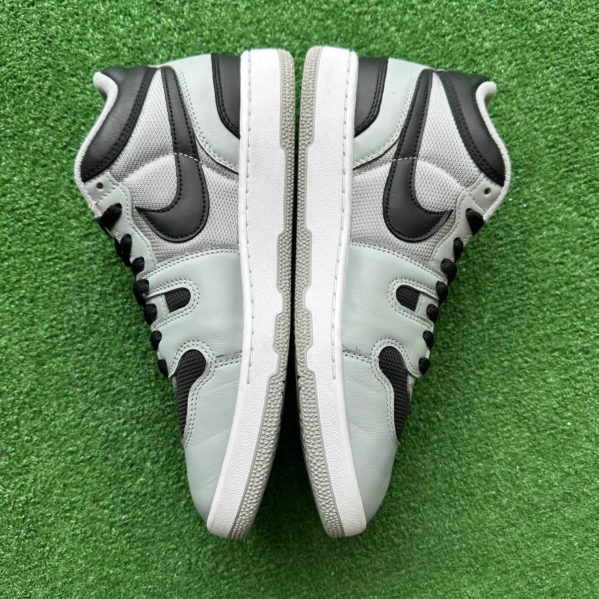 Nike Travis Scott Light Smoke Grey Mack Attack Size 10.5 – My Cuzin Vintage