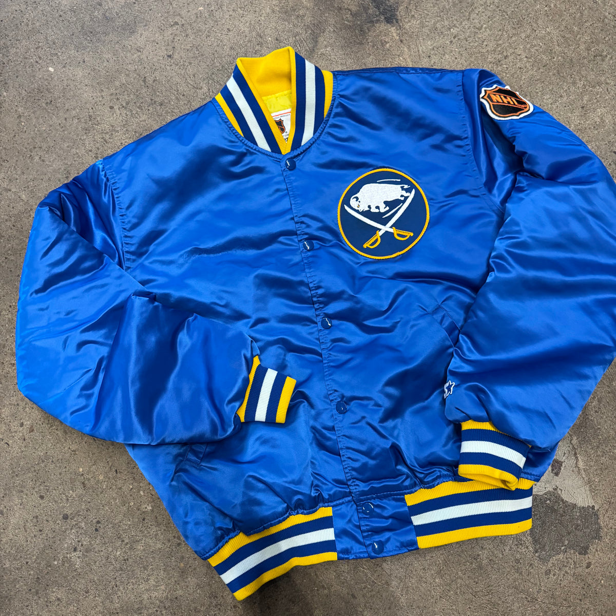 Vintage Buffalo Sabres Starter Satin Jacket Size XL – My Cuzin Vintage