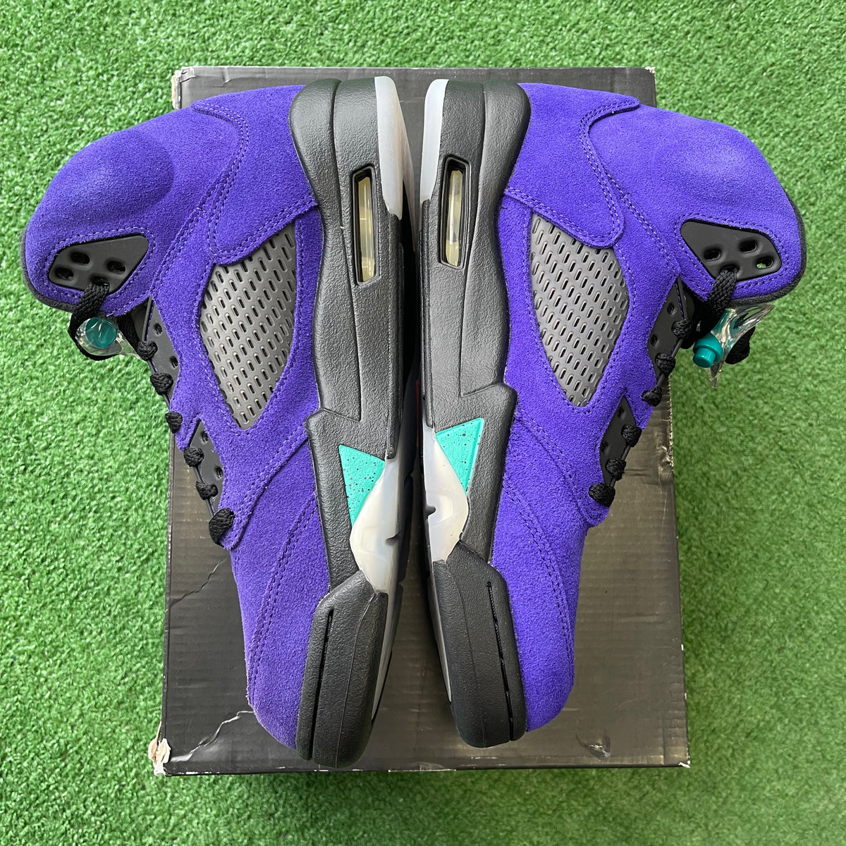 Jordan Grape 5s Size 8 – My Cuzin Vintage