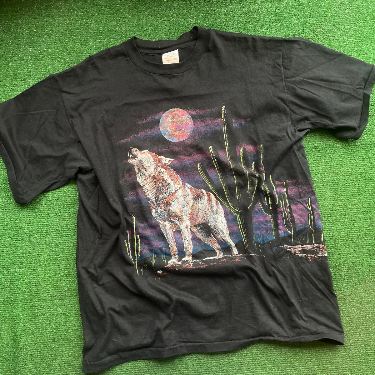 Vintage Wolf Tee Size XL – My Cuzin Vintage